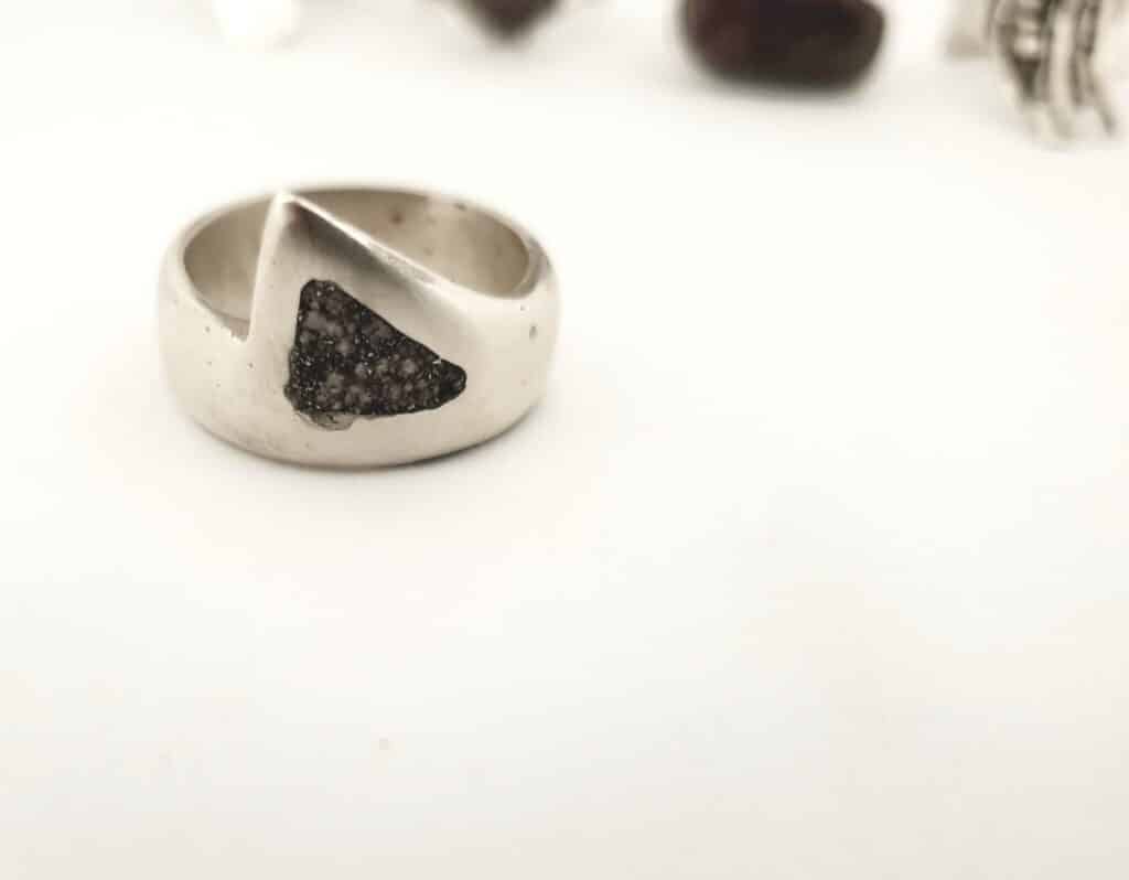 Hollow triangle silver ring - I Make This