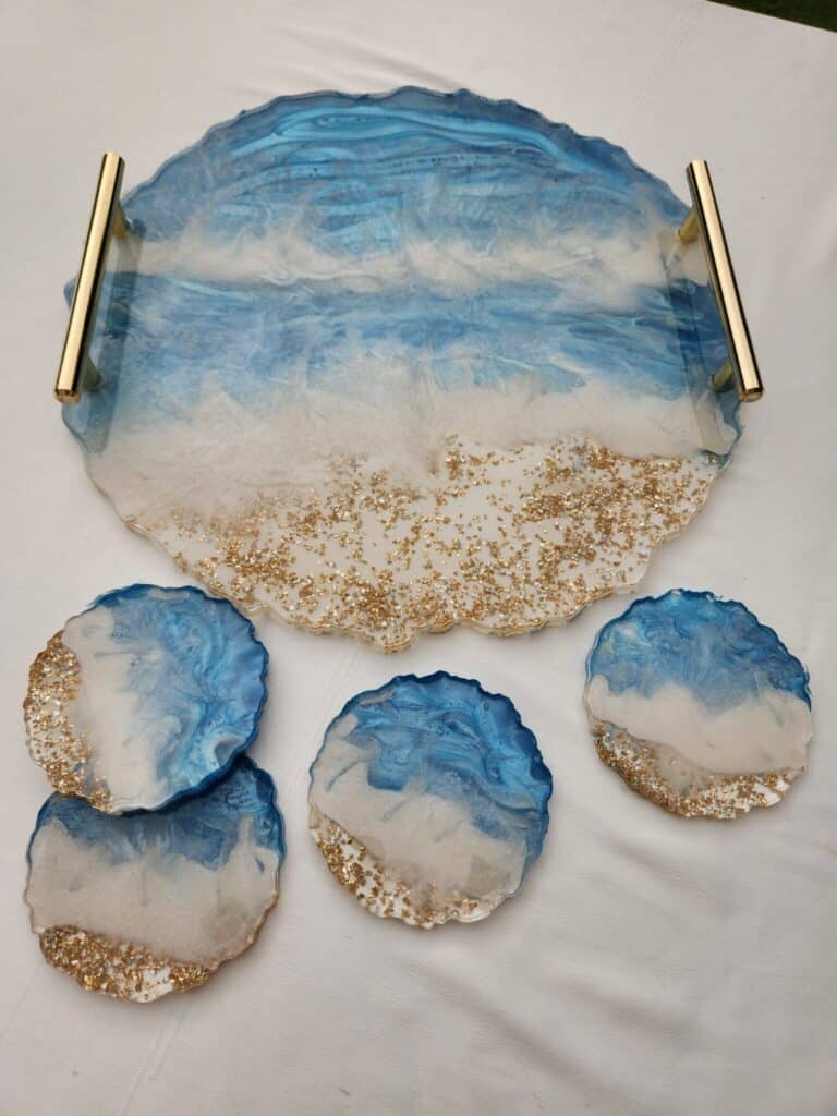 Seascape light blue round resin tray without coasters - I Make This