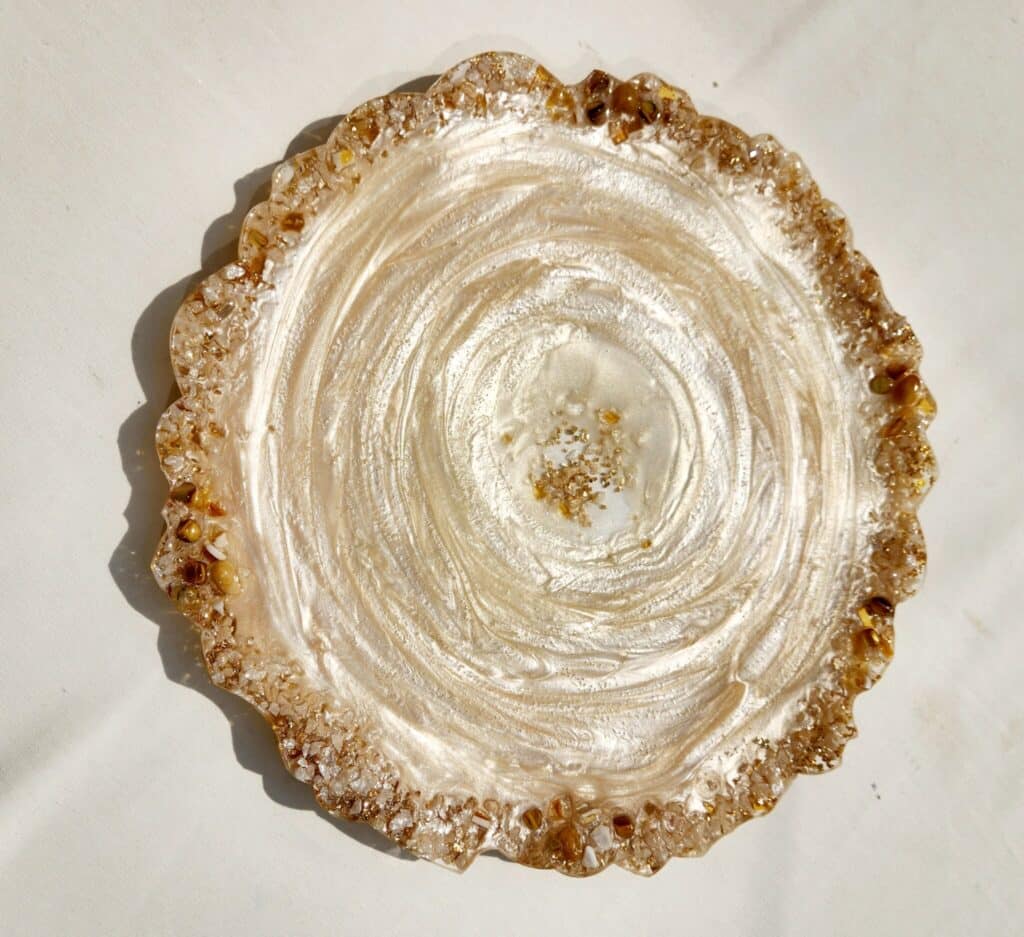 Paige Resin Centerpiece Plate - I Make This