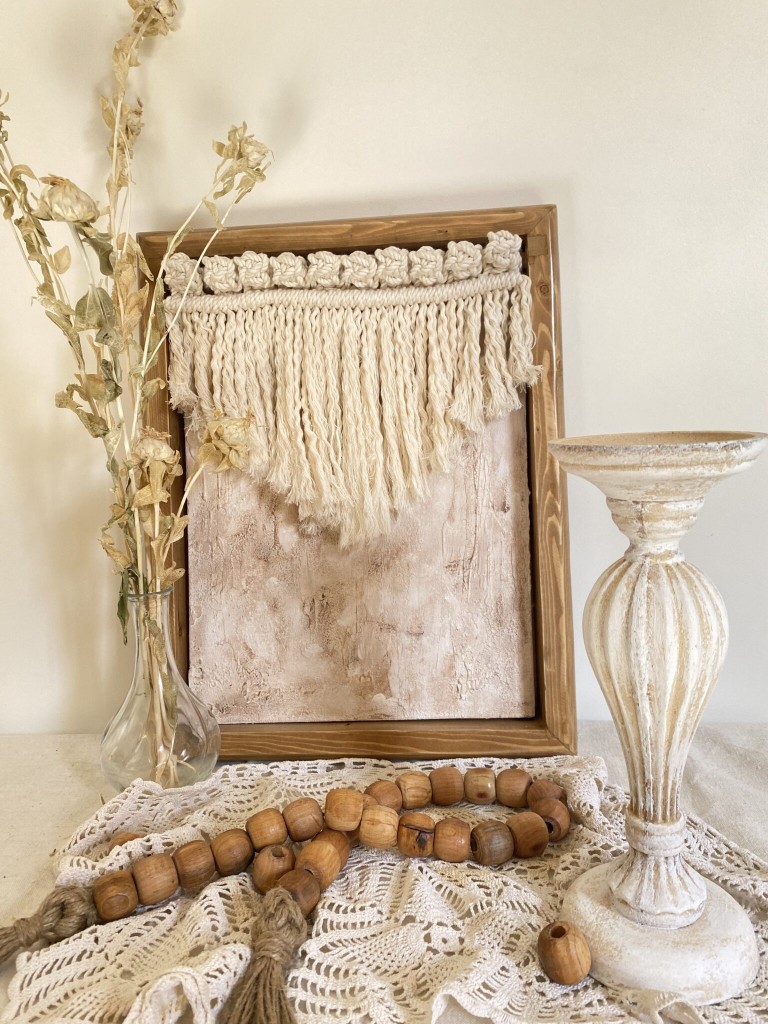 Painting frame with macrame - I Make This