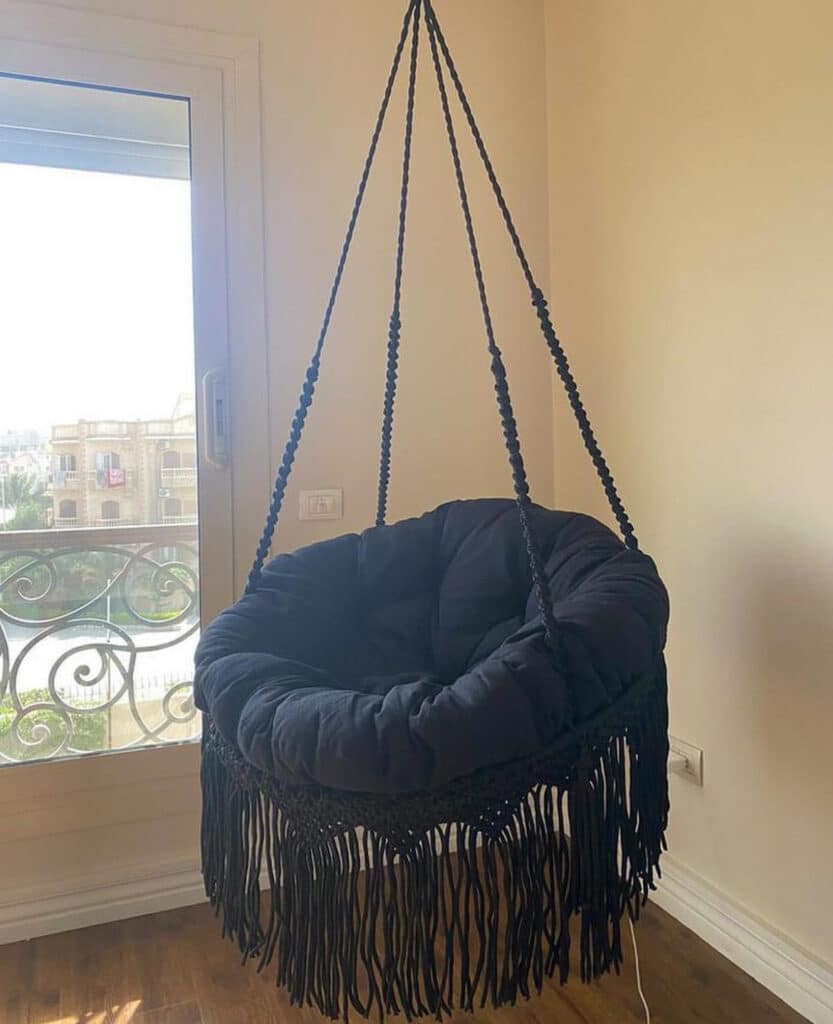 Black Macrame swing - I Make This