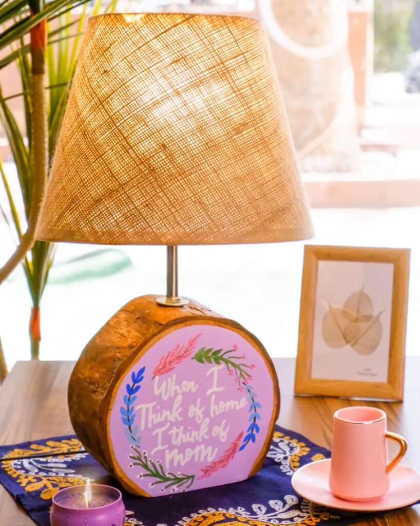 Mom Quote Wooden Lamp - I Make This