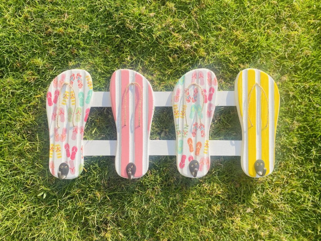 Flip Flop Hanger Pink x Yellow - I Make This