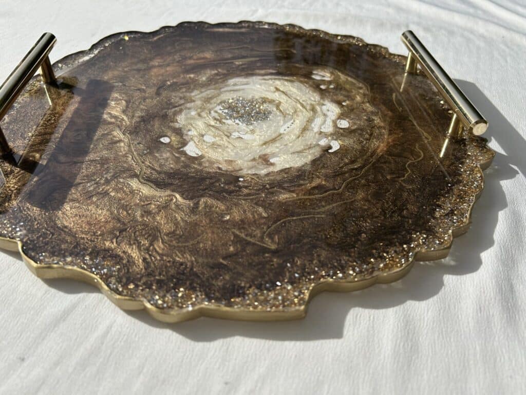 Brown round resin tray without coasters - I Make This