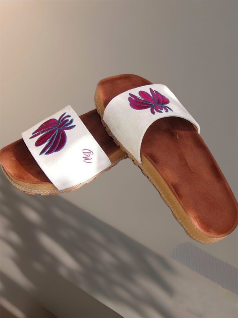 White bee slipper - I Make This